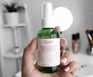 What Is Face Mist & How to Use It? - Glowsly