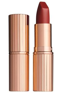 17 Best Burgundy Lipsticks for Every Skin Tone - Glowsly