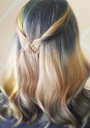 41 Exposed Bobby Pin Hairstyles: How to Use Bobby Pins - Glowsly