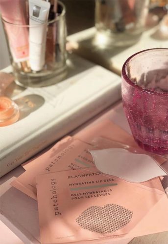 Do Collagen Lip Masks Work? Benefits & How to Use - Glowsly