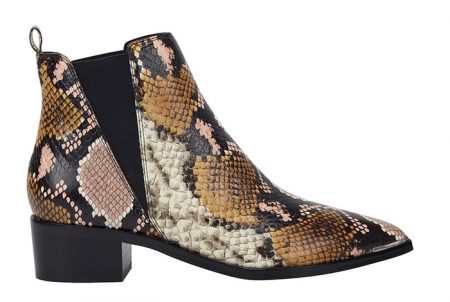 17 Coolest Women's Chelsea Boots to Buy in 2021 - Glowsly