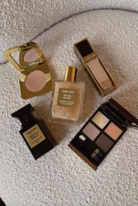 21 Best Body Shimmers in 2022 for an All-Over Glow - Glowsly